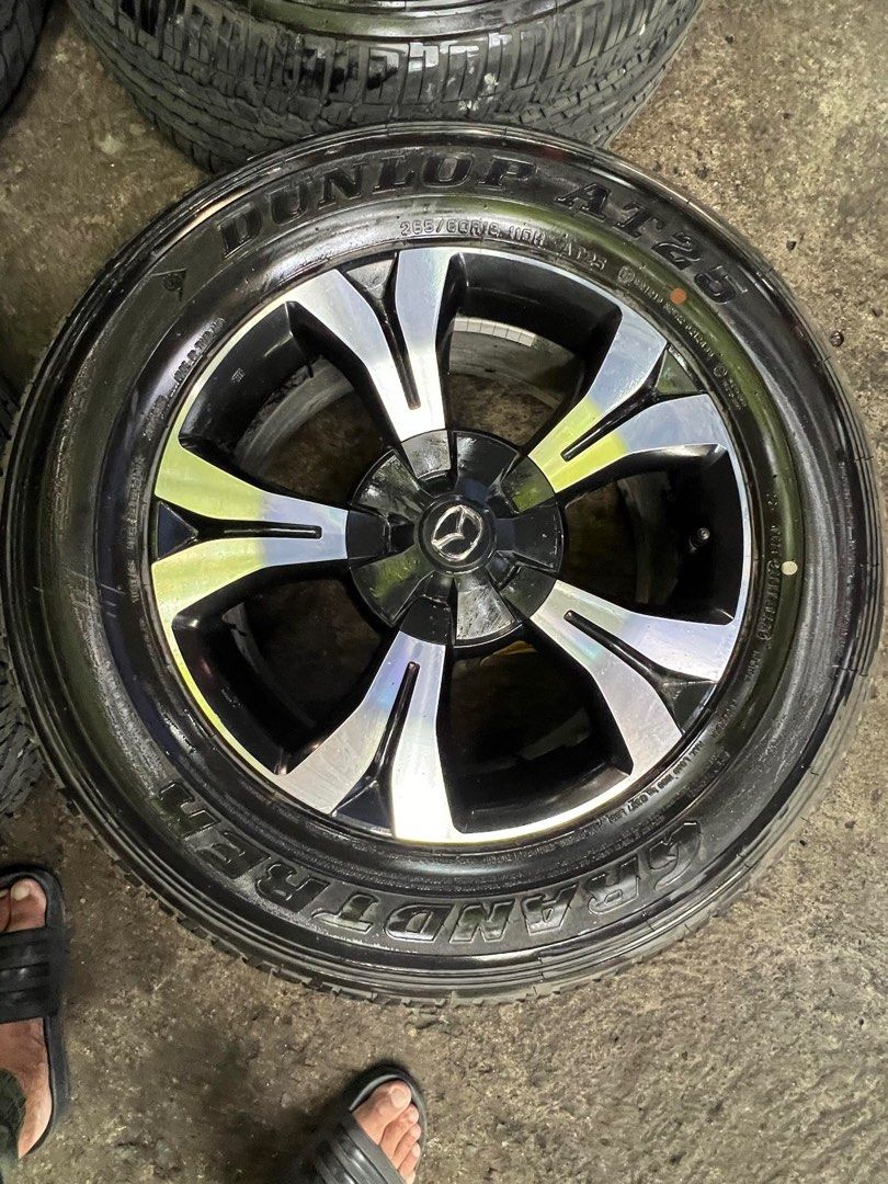 18” Mazda BT50 Mags used 6Holes pcd 139 w/265-60-r18 Dunlop used tires ...
