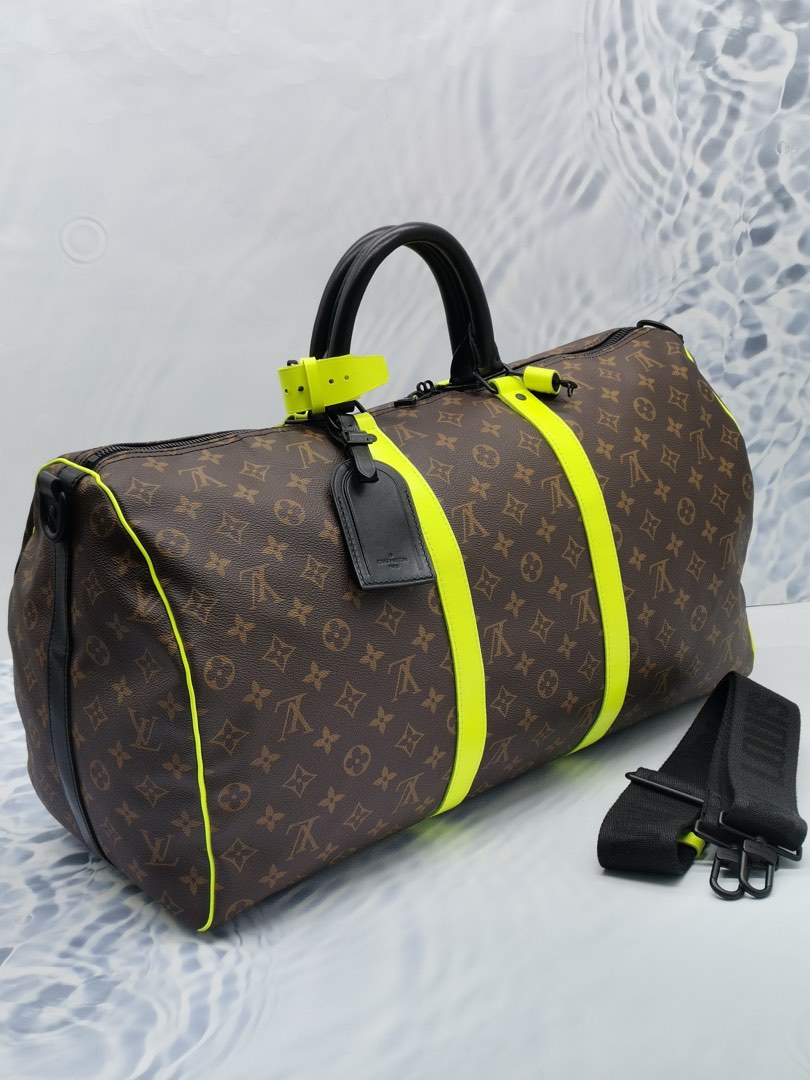 2023 MICROCHIP LOUIS VUITTON KEEPALL BANDOULIERE 50 MONOGRAM MACASSAR ...