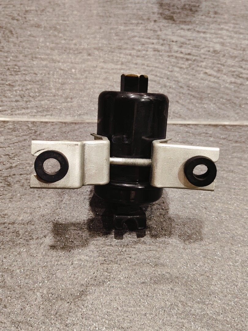AE86 Fuel Filter Bracket, Auto Accessories on Carousell