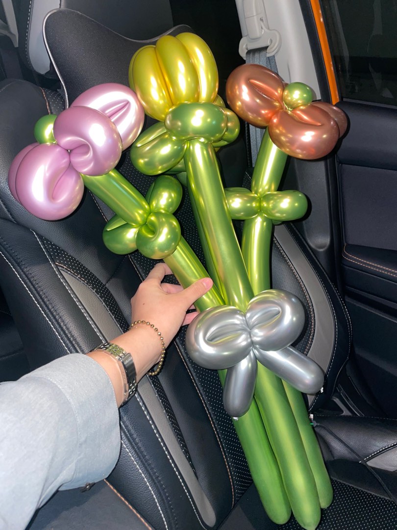 Balloon flower bouquet / bunga belon gift surprise, Hobbies & Toys ...