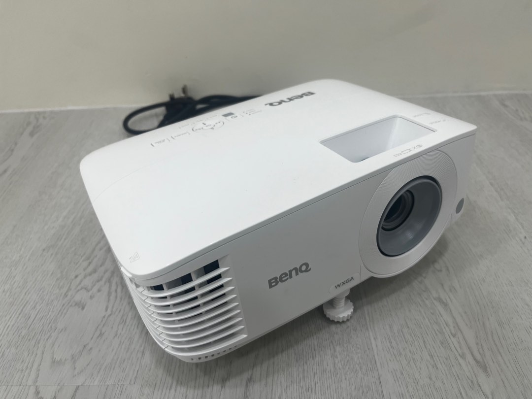 Benq MW560 WXGA Projector, TV & Home Appliances, TV & Entertainment ...