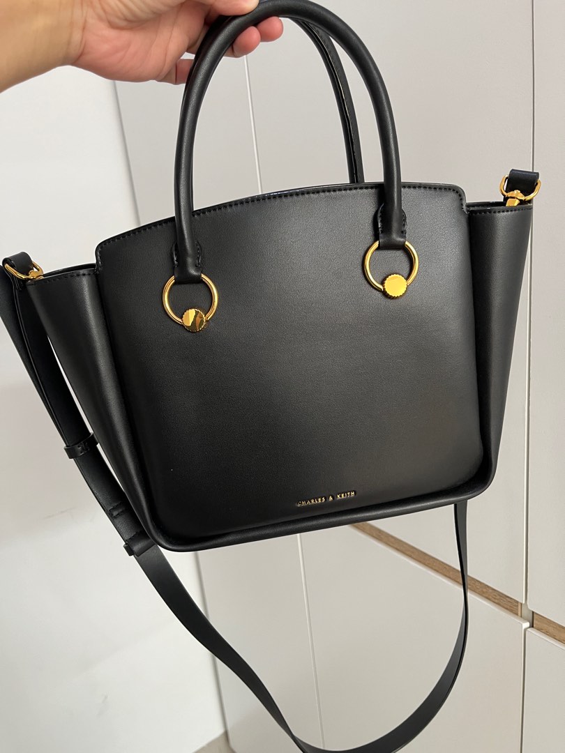 Charles & Keith Large Tote Black, Barang Mewah, Tas & Dompet di Carousell