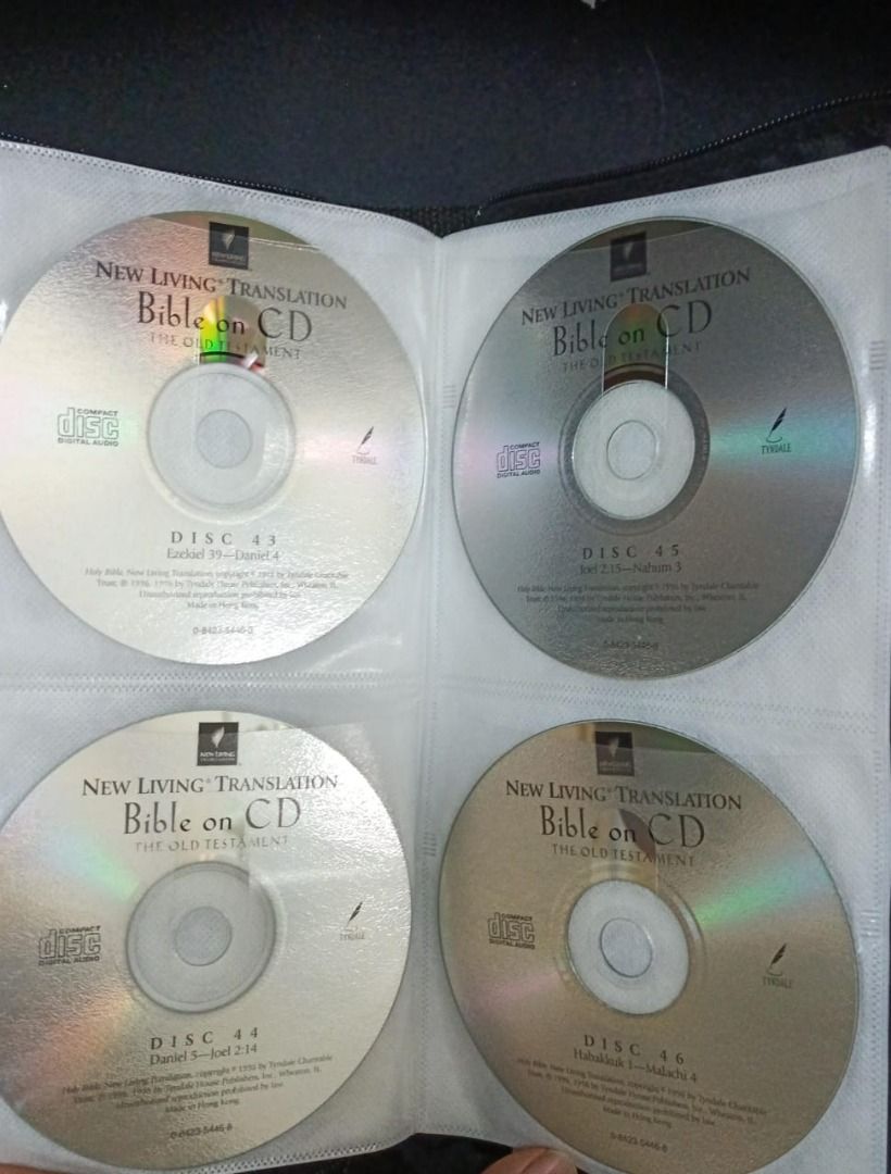 Complete Bible on CD New Living Translation Full Set in a case, Hobbies ...