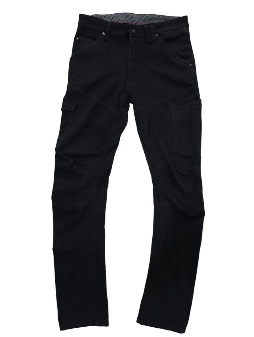 FieldCore stretchable cargo pant Fit style, Men's Fashion, Bottoms, Trousers on Carousell