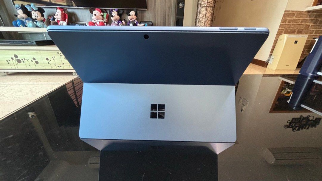 [Selling cheap] Full set Microsoft Surface Pro 9 with slim pen, cover ...