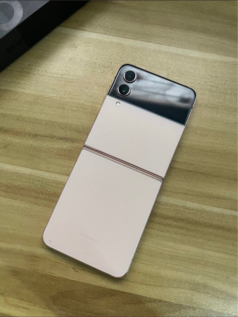 Galaxy Z Flip 4 256GB Pink Gold, Mobile Phones & Gadgets, Mobile Phones ...