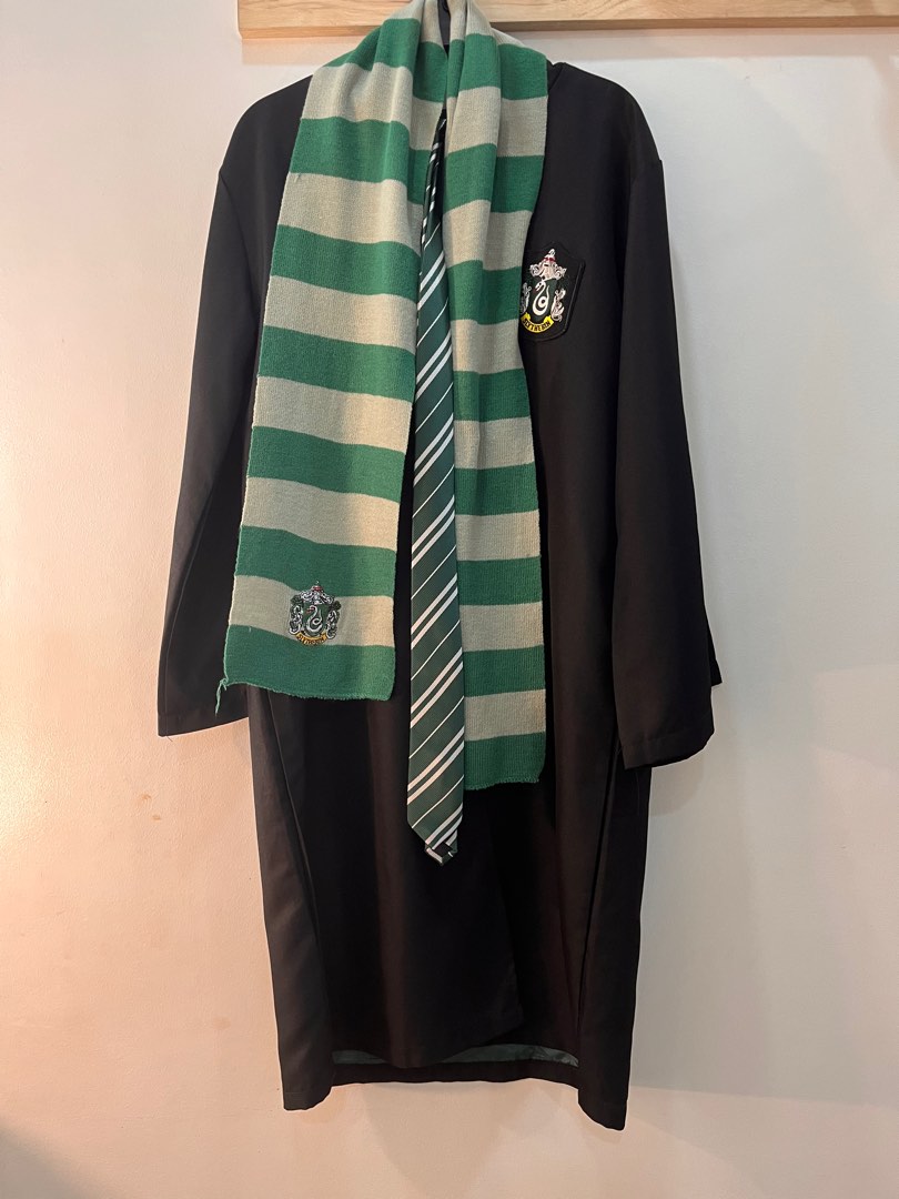 Harry Potter Slytherin Robes (Set), Hobbies & Toys, Memorabilia ...