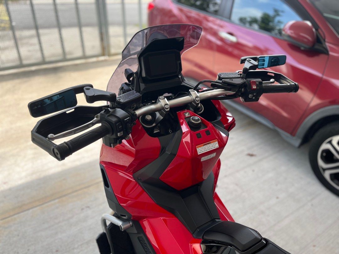 Honda X-Adv 750 (V2), Motorbikes on Carousell