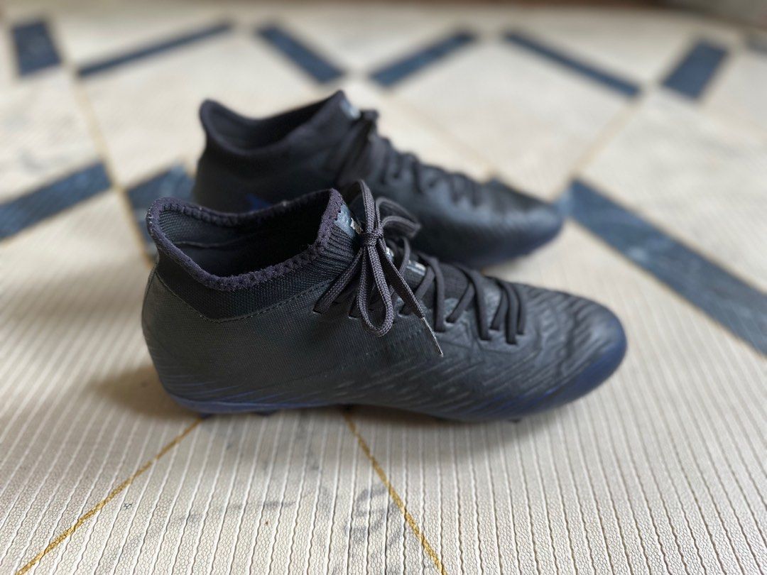 KIPSTA CLR 900 Football boots my kid has not used at all, Men's Fashion ...