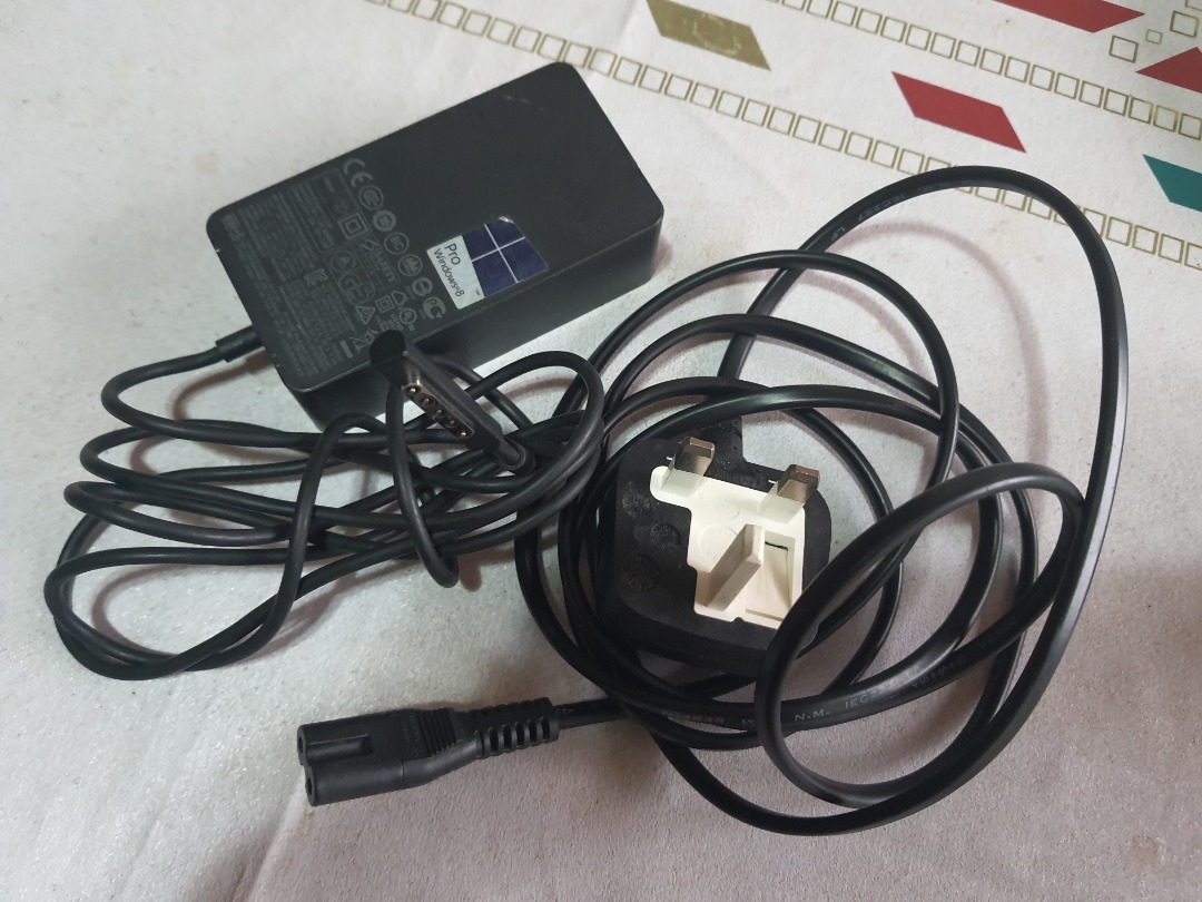 Microsoft Surface Charger for Surface Pro 1 and 2 and Surface RT and ...