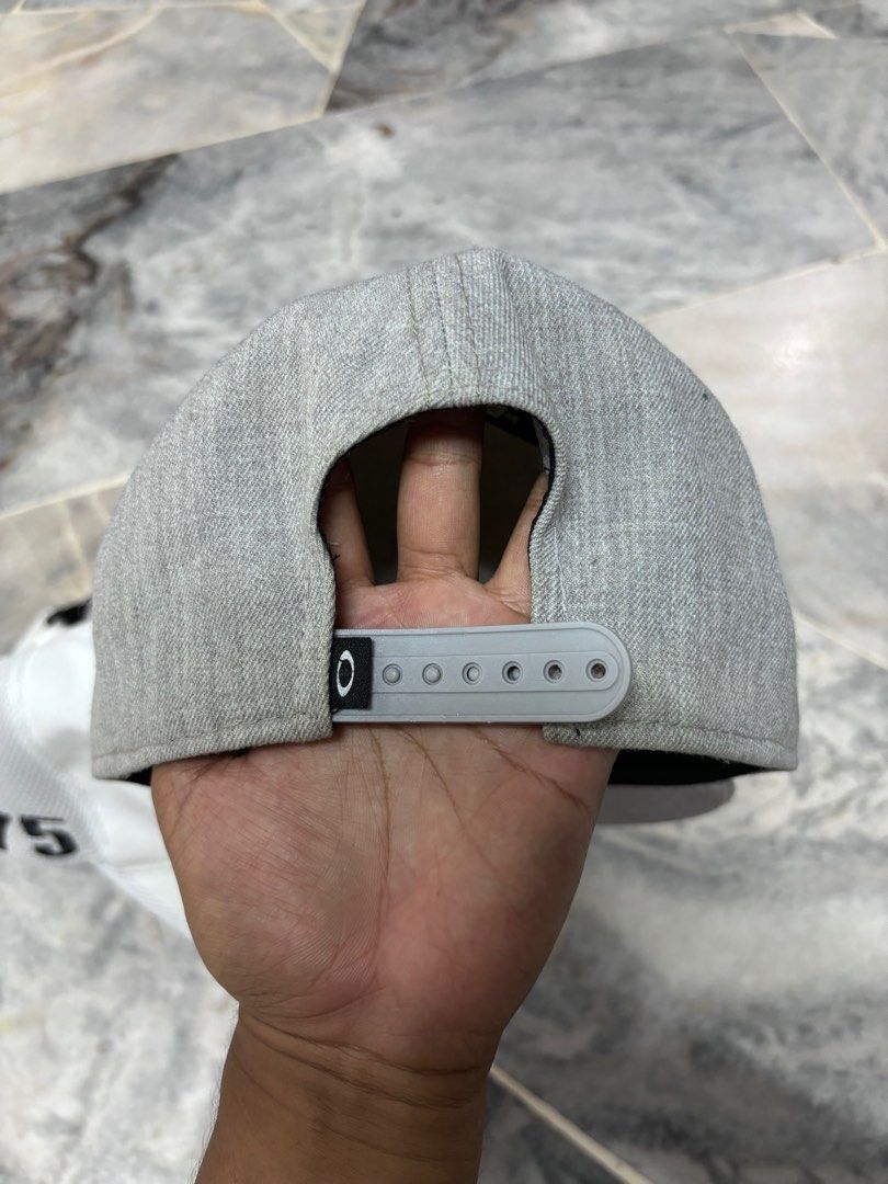 oakley collab new era, Men's Fashion, Watches & Accessories, Cap & Hats ...