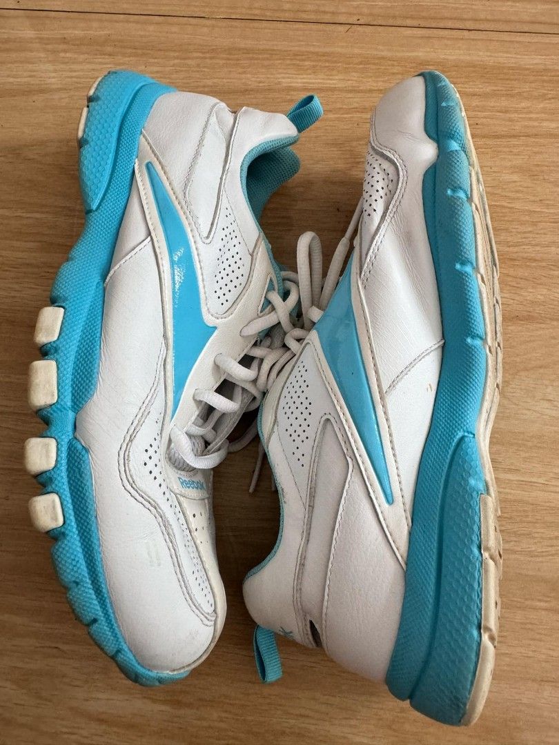 Original Reebok Shoes, Women's Fashion, Footwear, Sneakers on Carousell