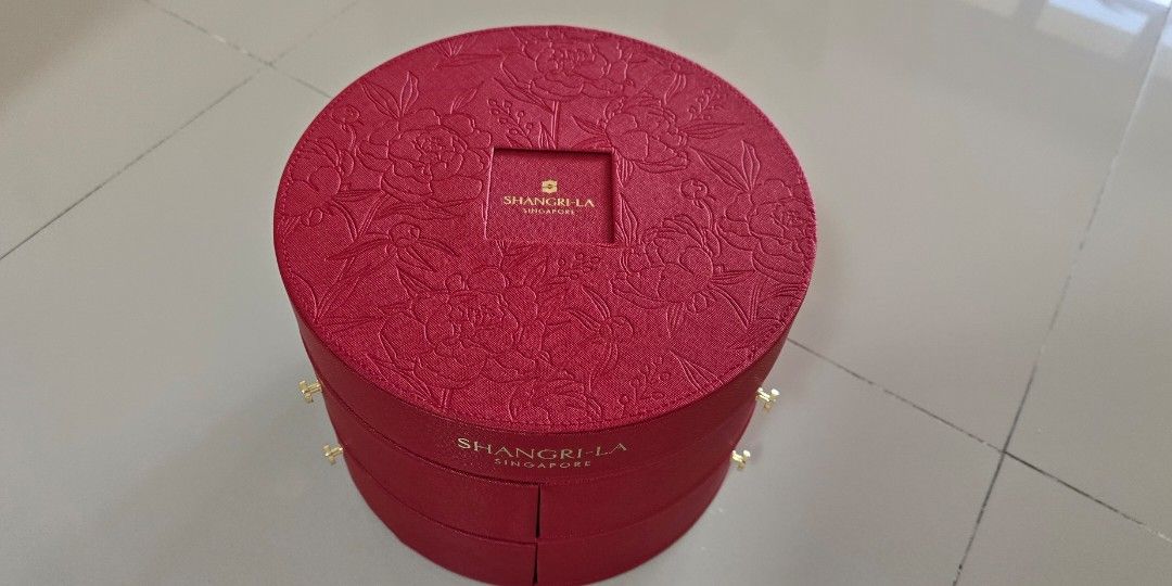 Shangri la 2024 mooncake box, Furniture & Home Living, Home Improvement ...
