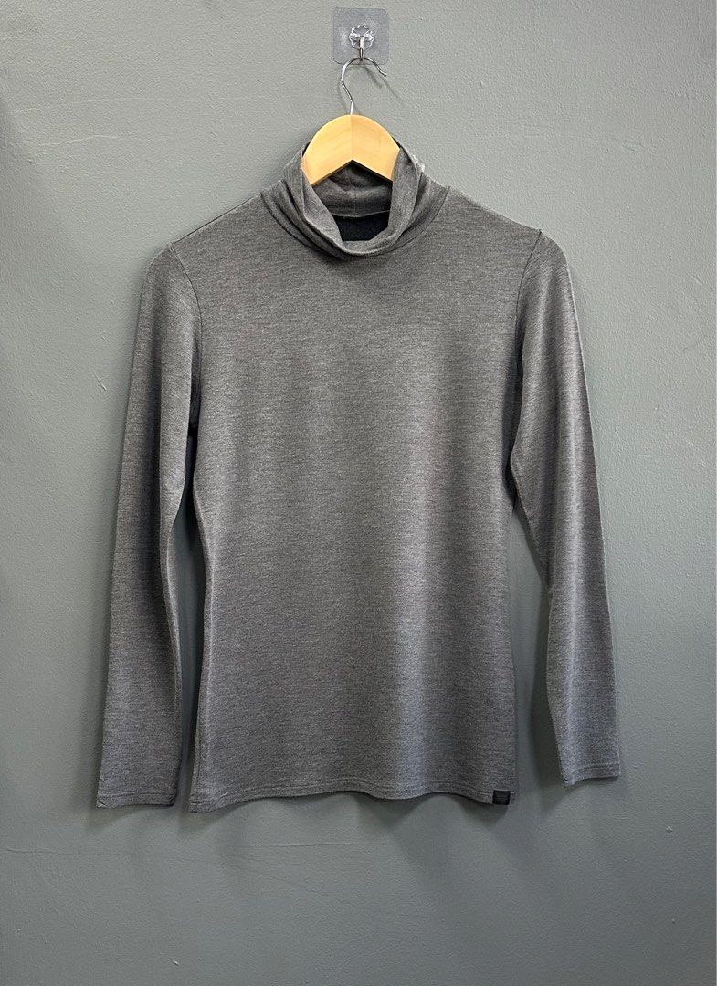 Uniqlo Extra Warm Heattech high neck winter inner, Women's Fashion ...
