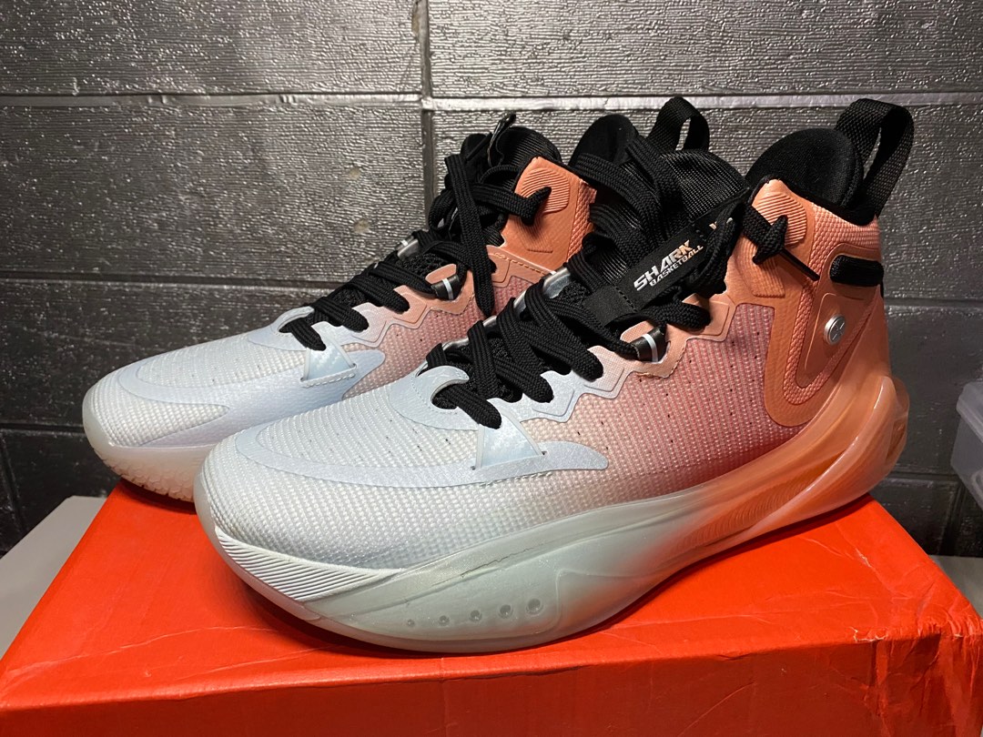 XTEP flying shark 2.0 size 45, Men's Fashion, Footwear, Sneakers on ...