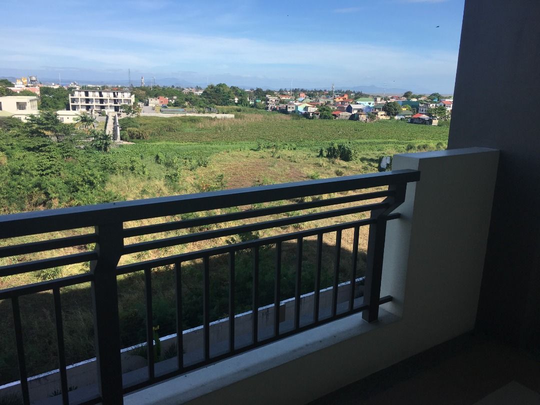 2BR Verawood Residences in Acacia estates for Sale (Aqua bldg ...