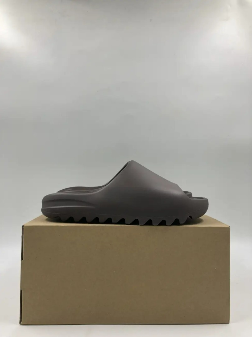 Adidas Yeezy Slide Soot (G55495), Men's Fashion, Footwear, Slippers ...