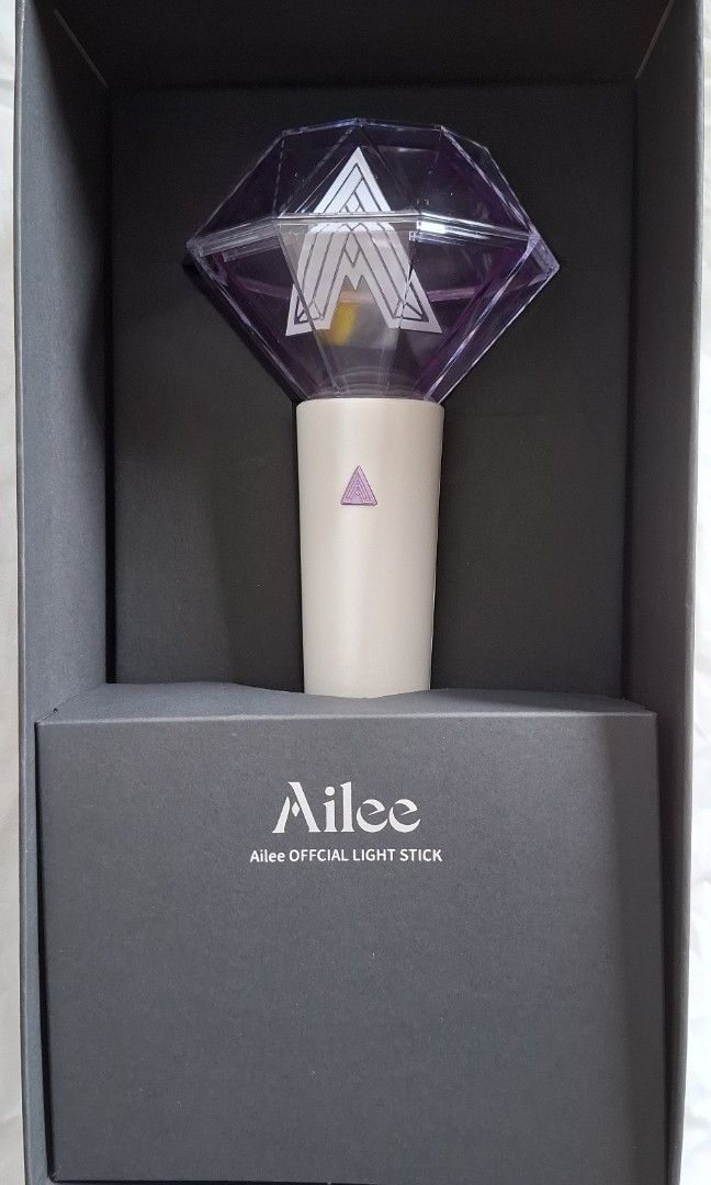 Ailee official lightstick, Hobbies & Toys, Memorabilia & Collectibles ...