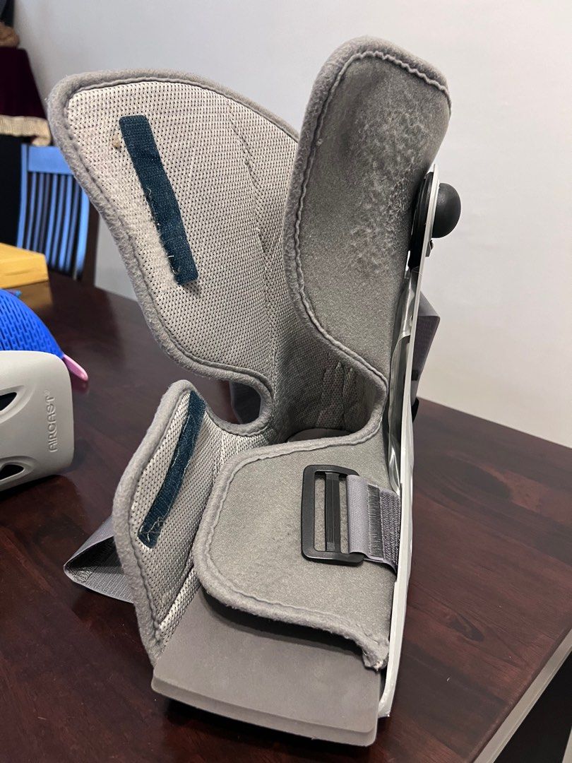 Aircast Airselect Walker Short Boot, Health & Nutrition, Braces ...