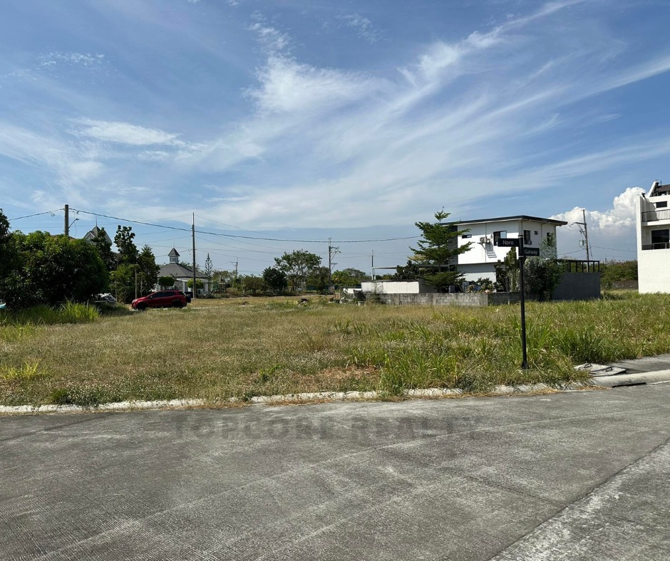Baypoint Estates 118 sqm Residential Lot For Sale in Cavite Evo City ...