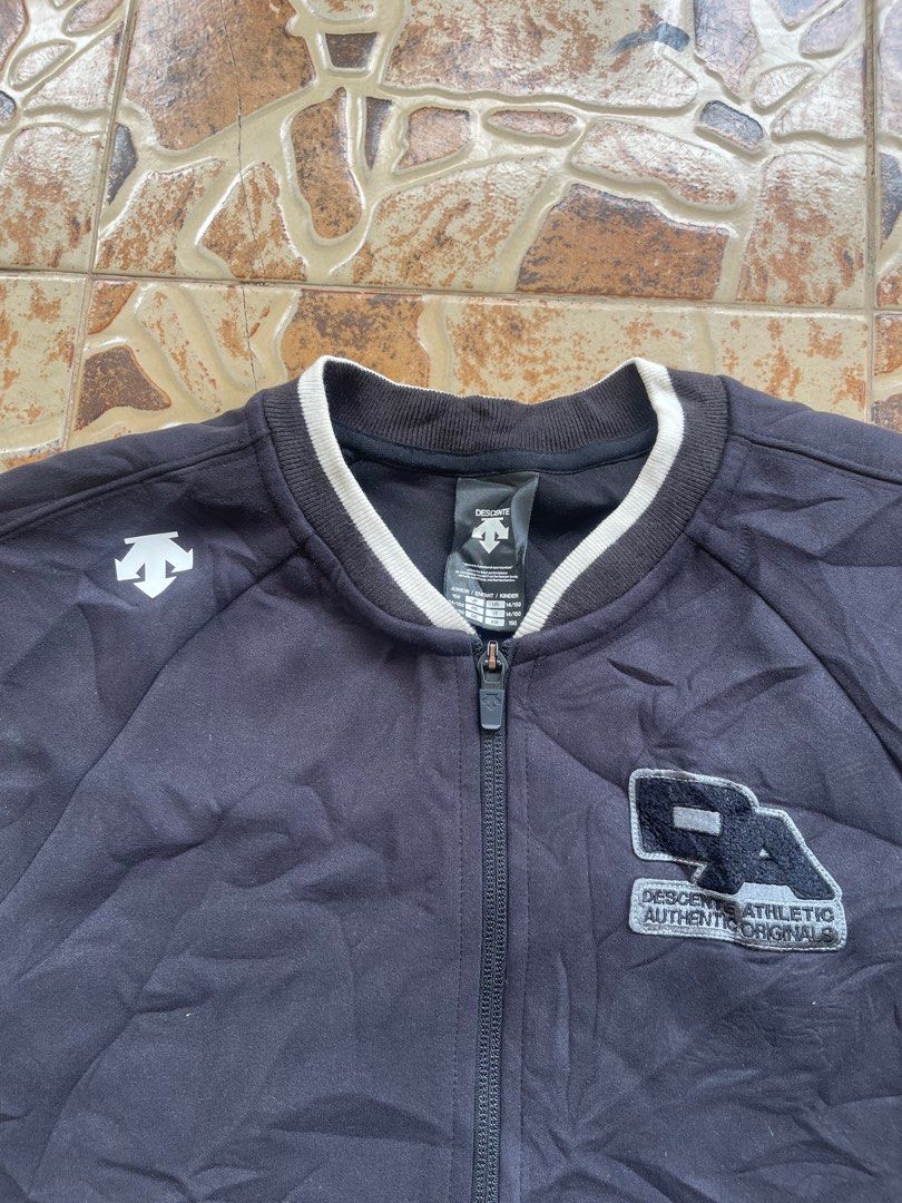 Descente jacket, Babies & Kids, Babies & Kids Fashion on Carousell