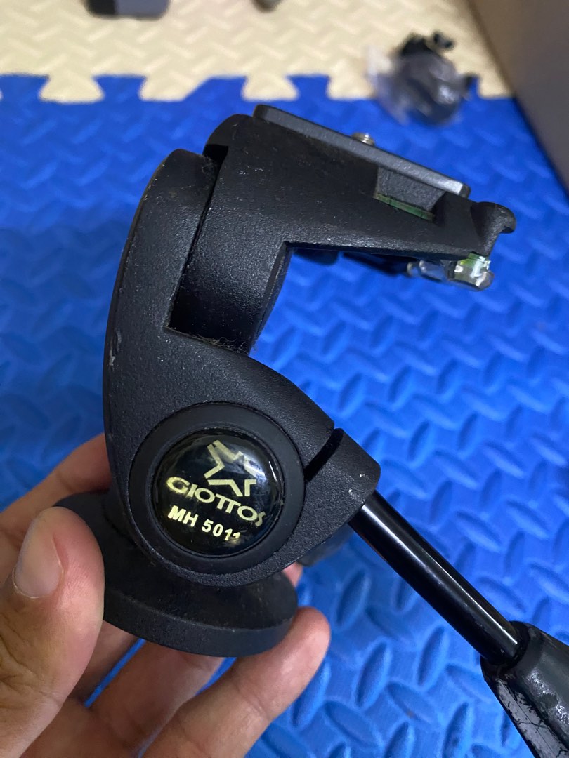 Giottos MH5011 3-Way Head, Photography, Photography Accessories ...