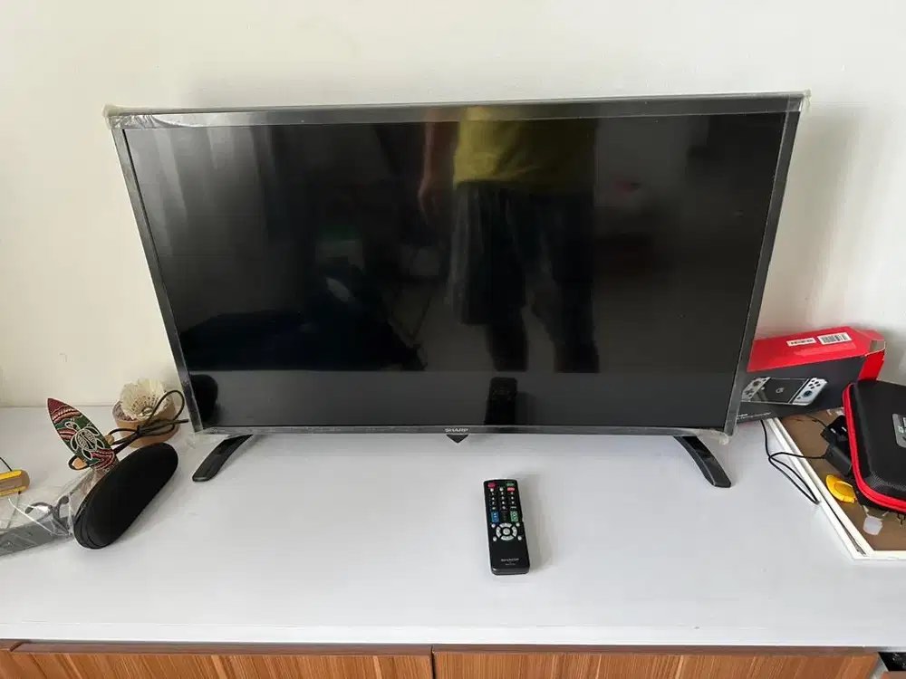 LED TV Sharp Aquos 32 inch no box tv only, Elektronik, TV ...