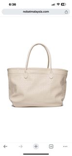 Vintage Bovano USA Las Vegas Tote Bag, Women's Fashion, Bags & Wallets ...