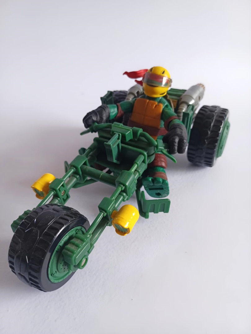 Rafael with Ninja Stealth Bike Teenage Mutant Ninja Turtles (TMNT) 2012 ...