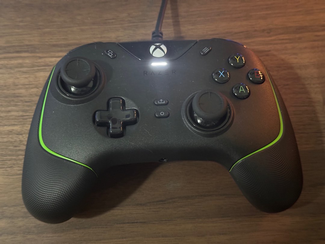 Razer Wolverine V2 Wired, Video Gaming, Gaming Accessories, Controllers ...