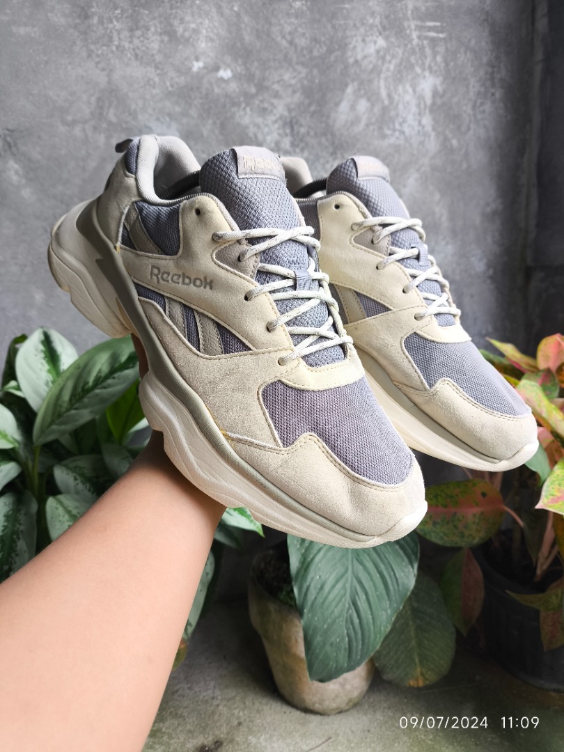 REEBOK BULKY SHOES, Men's Fashion, Footwear, Sneakers on Carousell