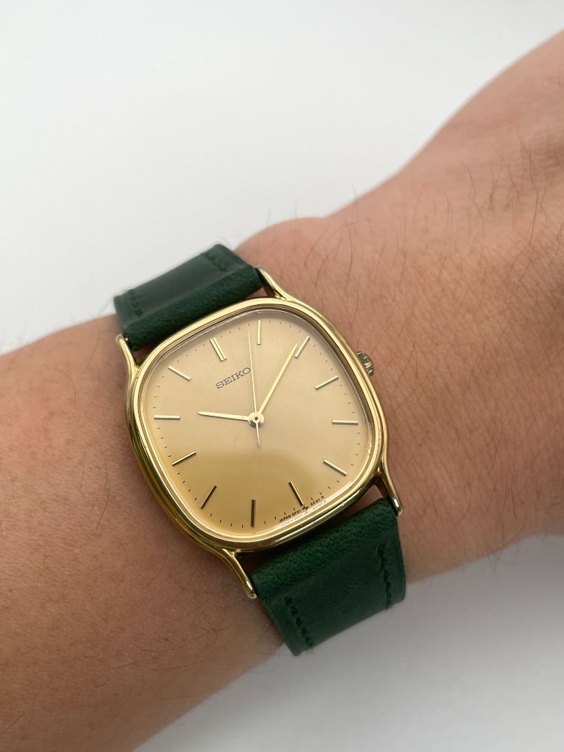 Seiko Chariot 5P31-5160 Vintage Watch in Gold, Luxury, Watches on Carousell