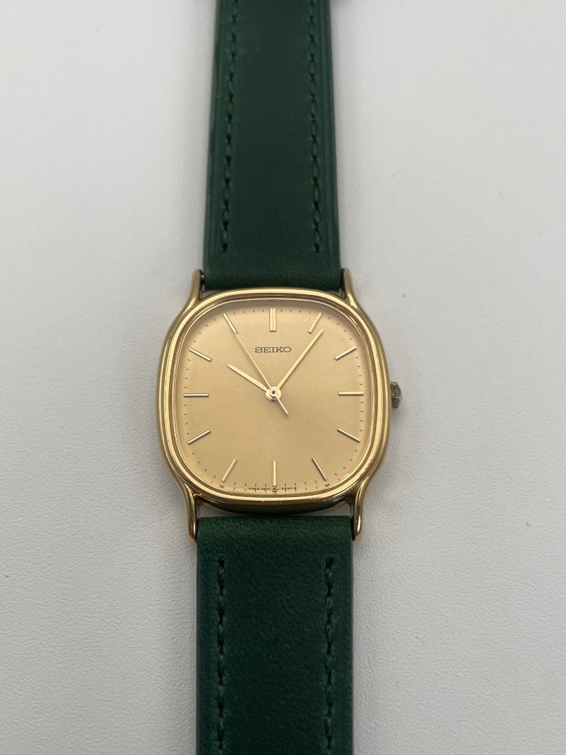 Seiko Chariot 5P31-5160 Vintage Watch in Gold, Luxury, Watches on Carousell