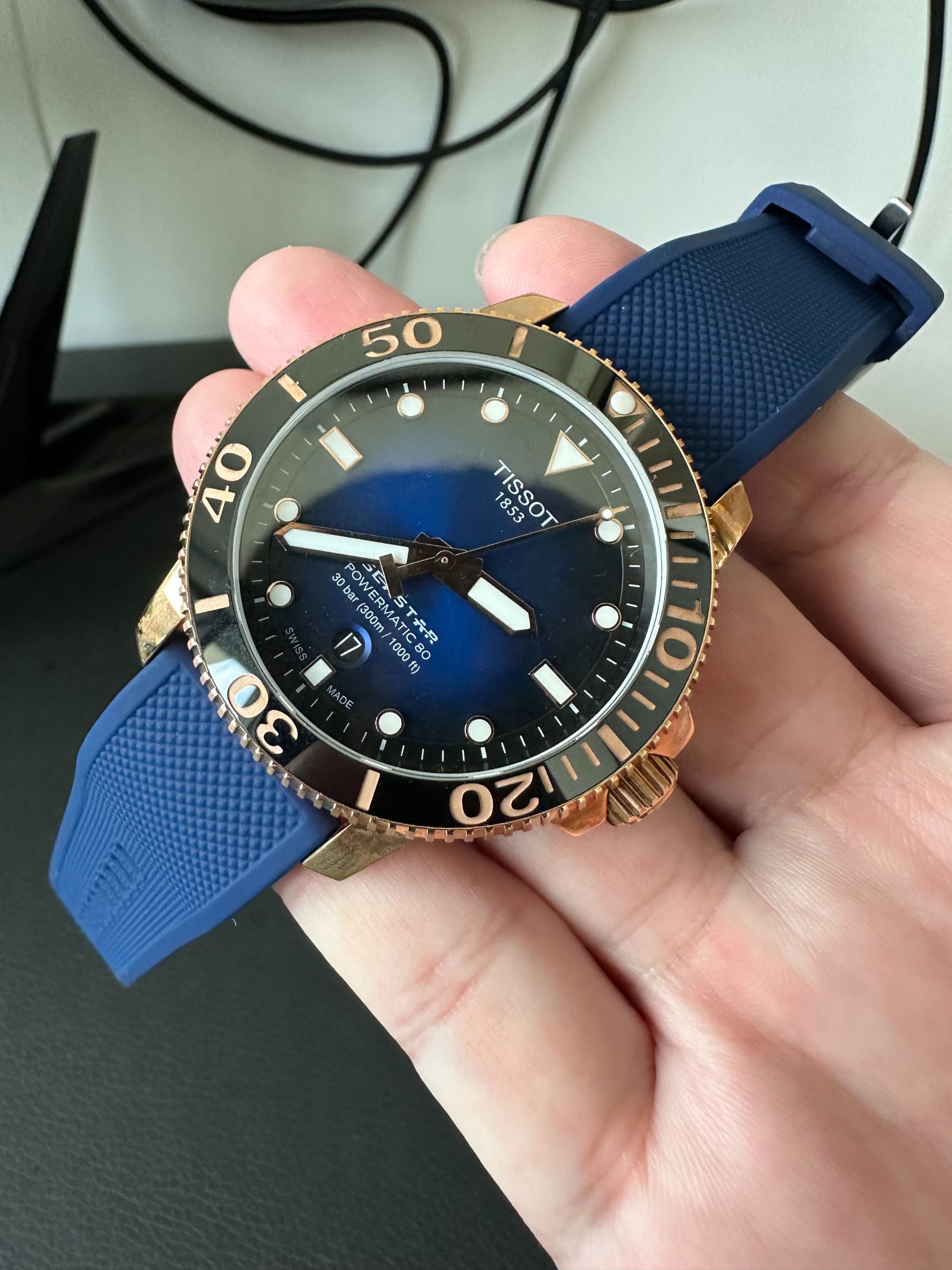 TISSOT SEASTAR 1000 POWERMATIC 80 blue dial and with rose gold PVD ...