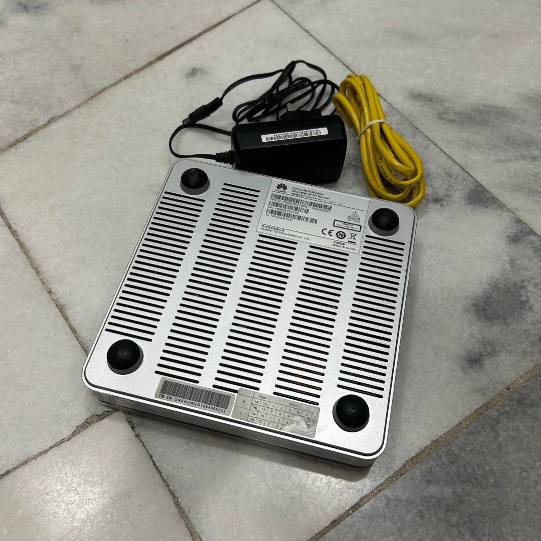 TM Huawei EchoLife HG8240w, Computers & Tech, Parts & Accessories ...