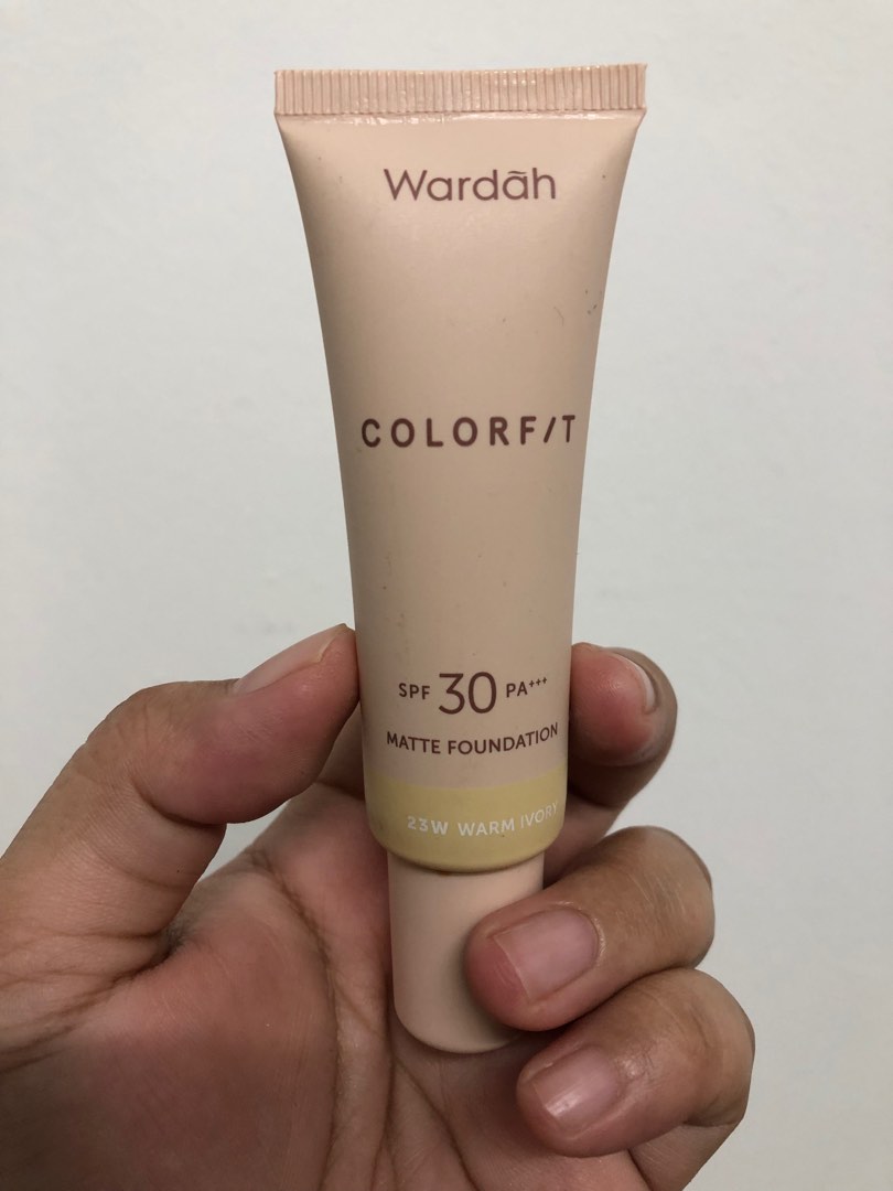 Wardah color fit foundation, Beauty & Personal Care, Face, Makeup on ...