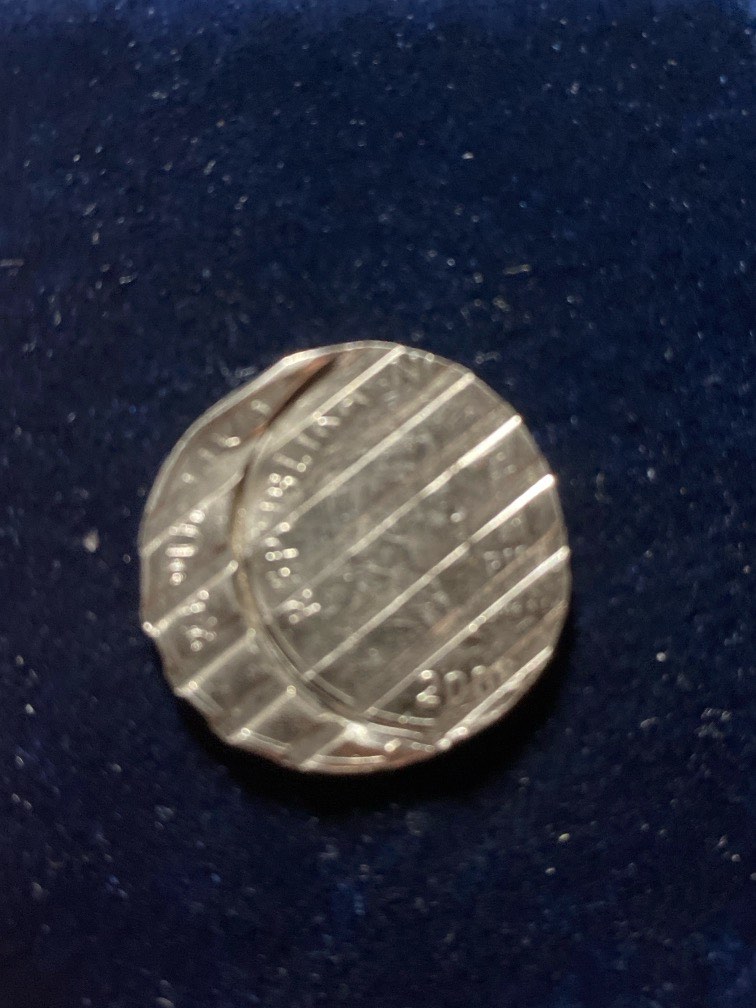 2002 One Piso Error Coin, Hobbies & Toys, Memorabilia & Collectibles ...