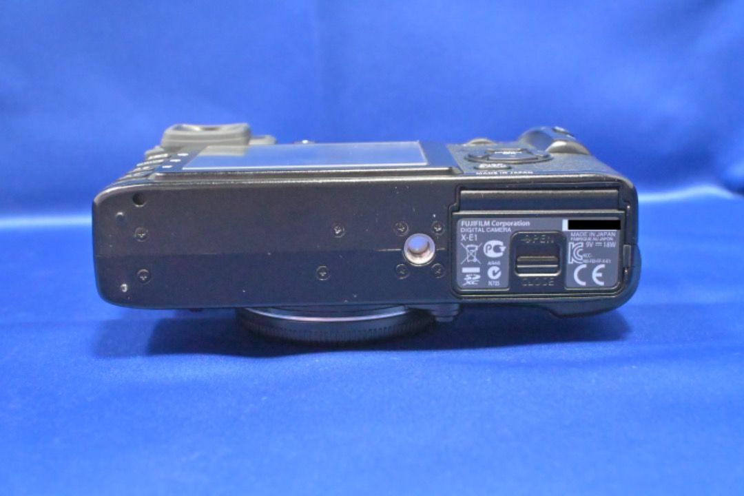 新淨 Fujifilm X-E1 輕巧機身 復古設計 抵玩富士 旅行一流 可換鏡頭 新手合用 XE1, 攝影器材, 相機 - Carousell