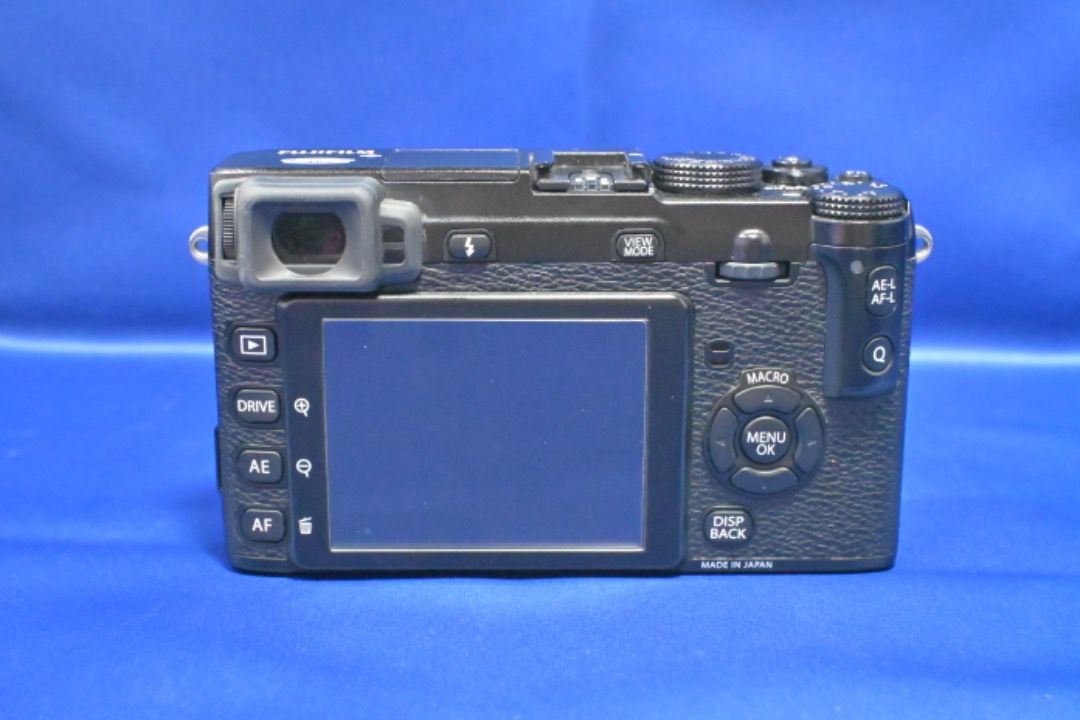 新淨 Fujifilm X-E1 輕巧機身 復古設計 抵玩富士 旅行一流 可換鏡頭 新手合用 XE1, 攝影器材, 相機 - Carousell