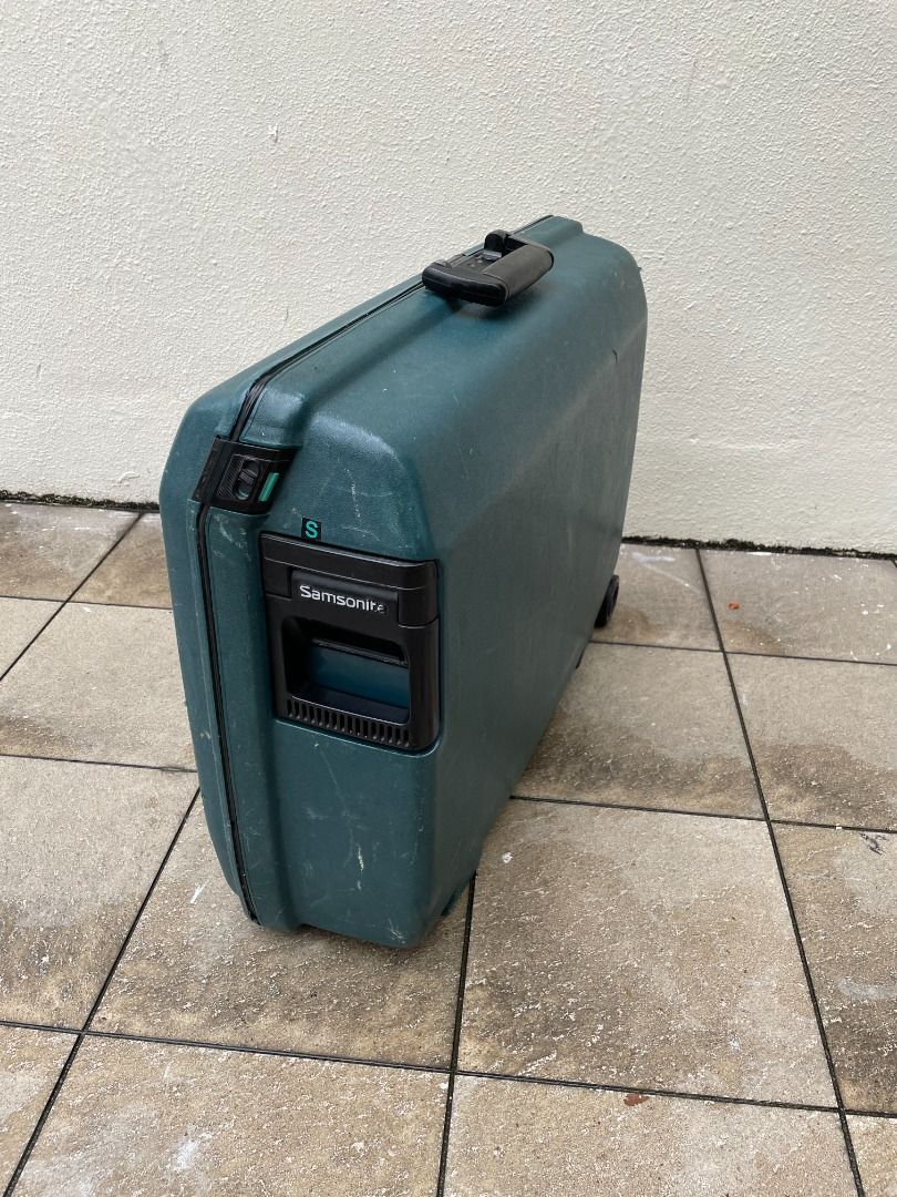 Authentic Samsonite 25 inches Oyster case luggage with combination lock ...