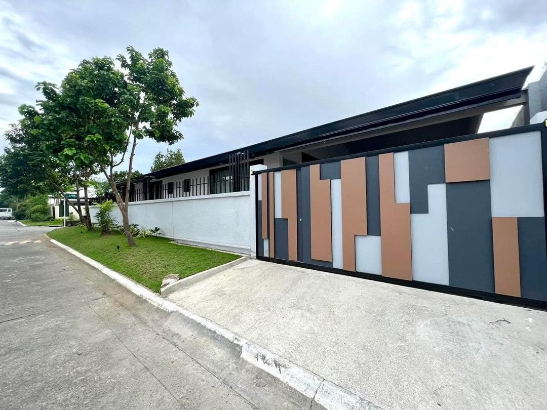 BF Homes Paranaque Bayanihan Village New Modern Contemporary Smart Home ...