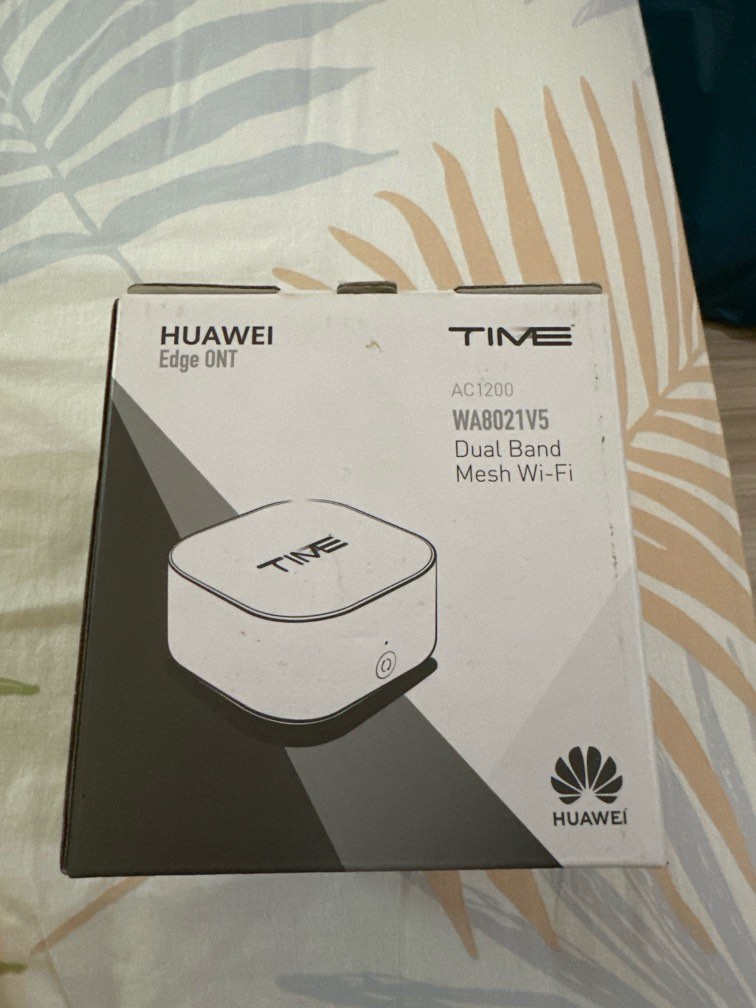 Brand new in sealed box Huawei Edge ONT router. Model : WA8021V5 ...