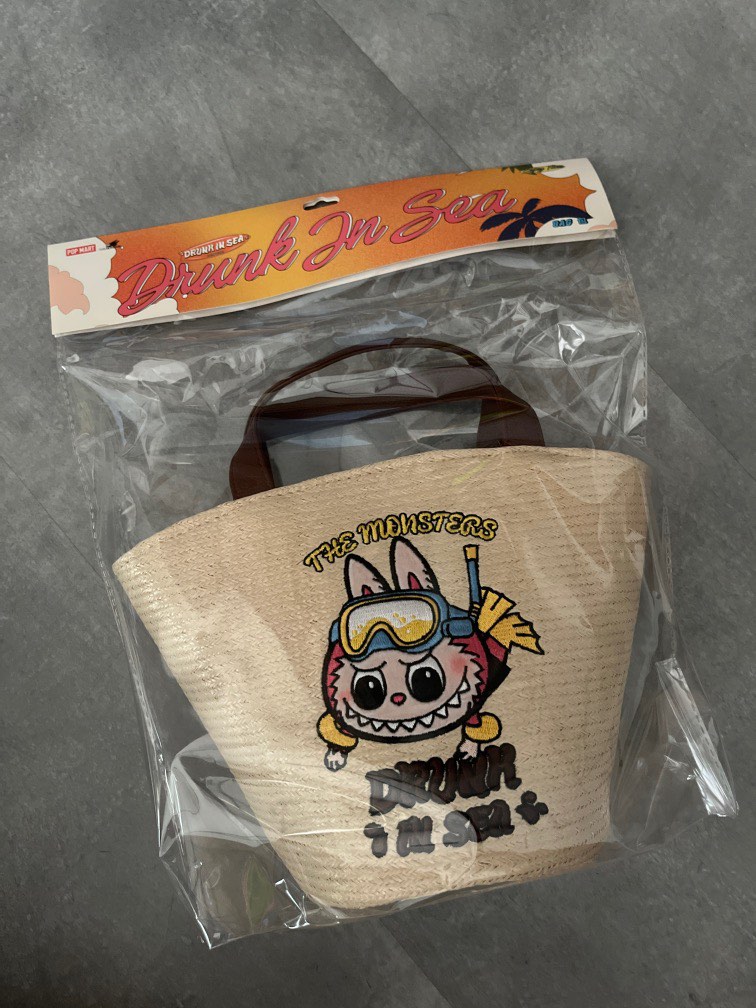 Brand new Labubu Drunk In Sea Enchanted by the Seaside Tote Bag, Women ...