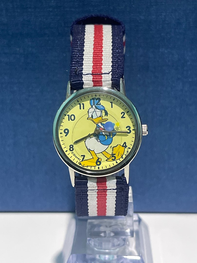 Disney Donald Duck Watch, Women's Fashion, Watches & Accessories ...