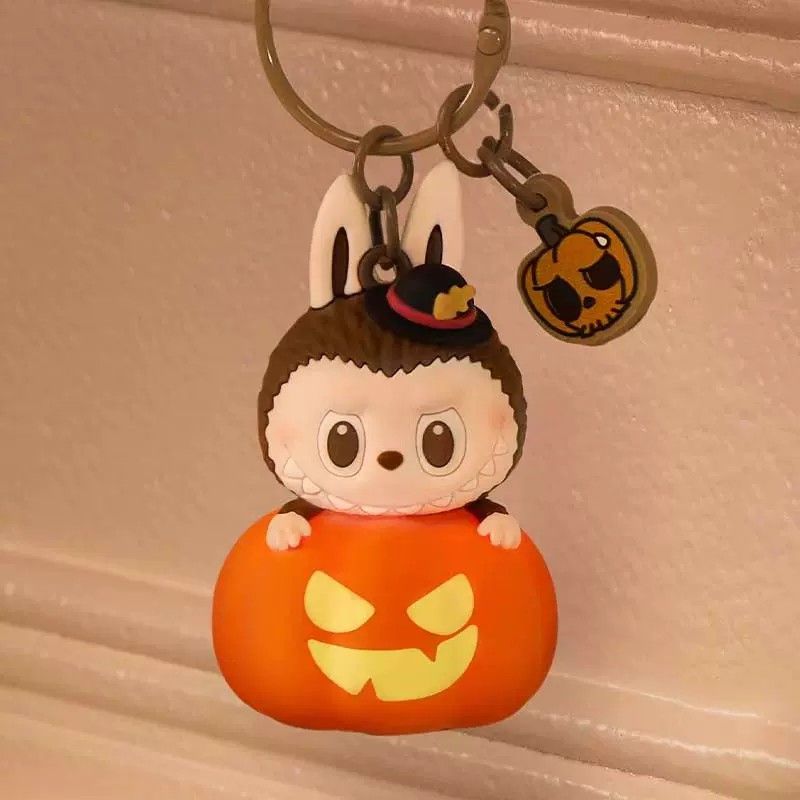[EXCLUSIVE! POPMART] POPMART HALLOWEEN SPECIAL PUMPKIN LIGHT UP KEYRING ...