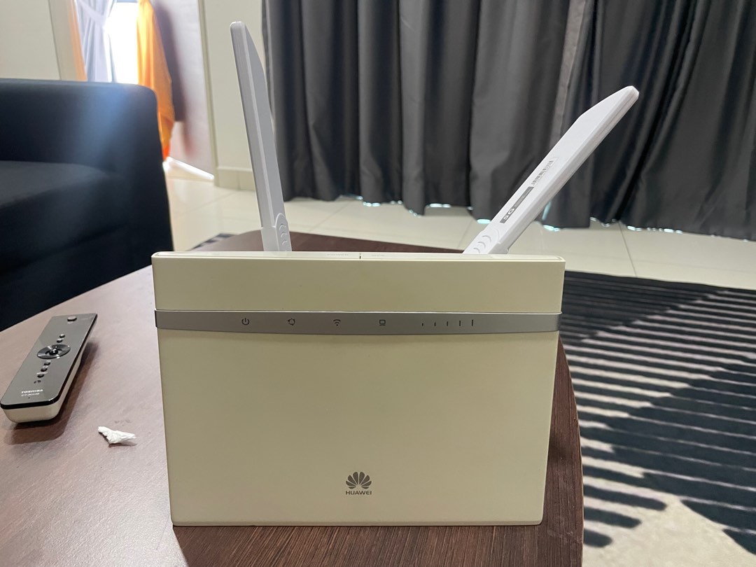 Huawei B525-65a 4G modded modem, Computers & Tech, Parts & Accessories ...