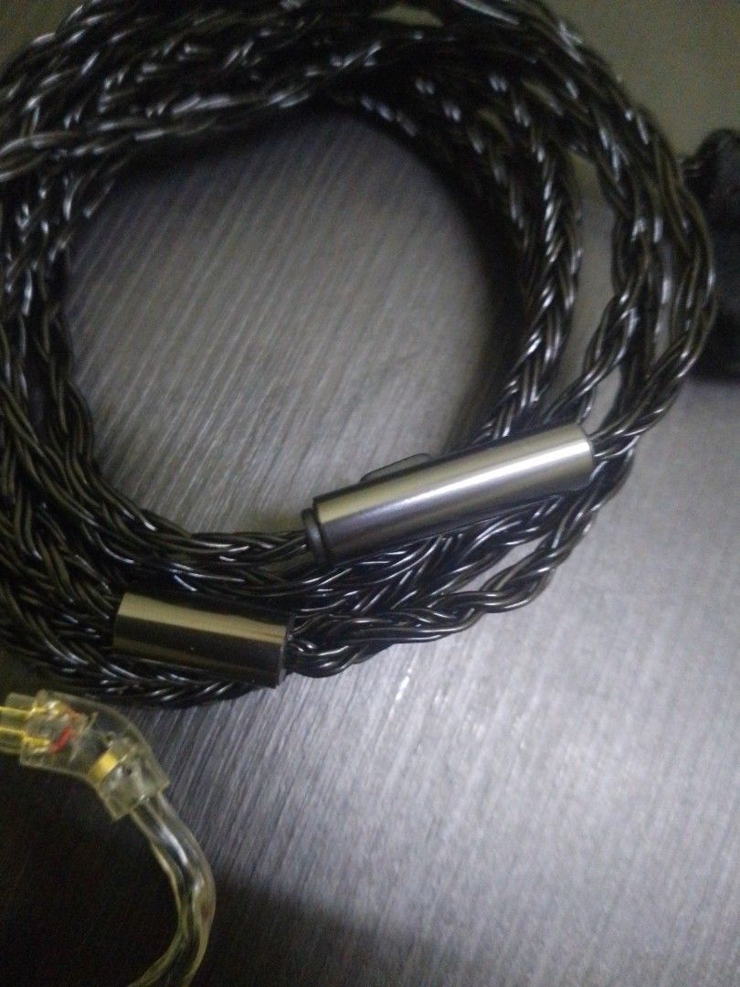 Jcally iem cable 2 pin (type B) with Mic, Audio, Earphones on Carousell