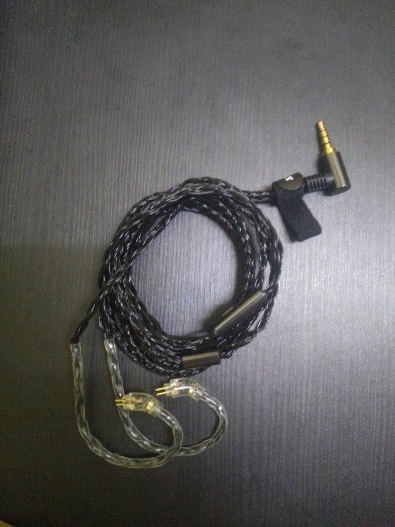 Jcally iem cable 2 pin (type B) with Mic, Audio, Earphones on Carousell