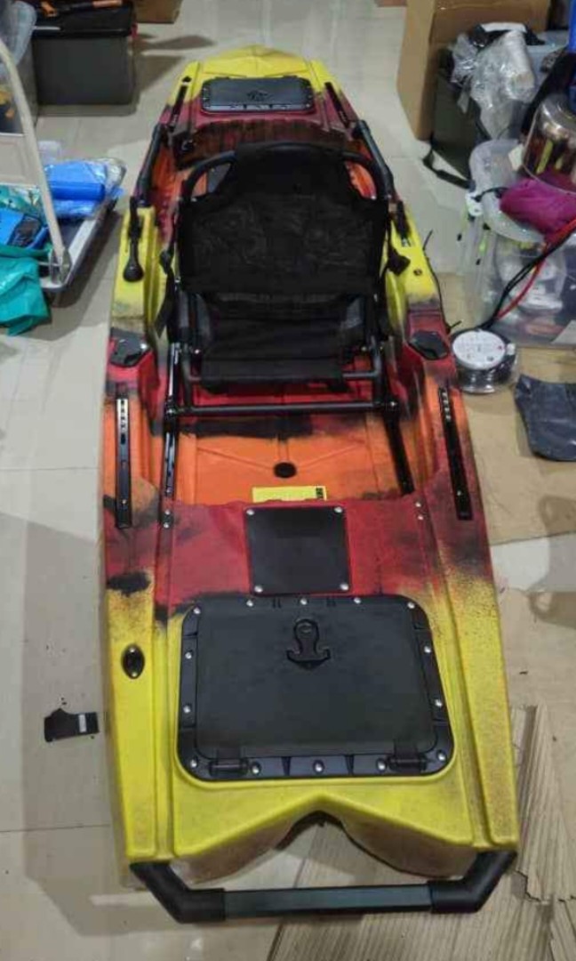 KAYAK GOMO TREK NEW FOR SALES WITH BATTERY AND TRUSTER AND SEAT- BRAND ...