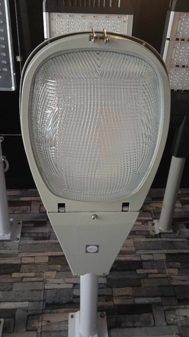 LED SOLAR STREETLIGHTS/HPS, Commercial & Industrial, Construction ...